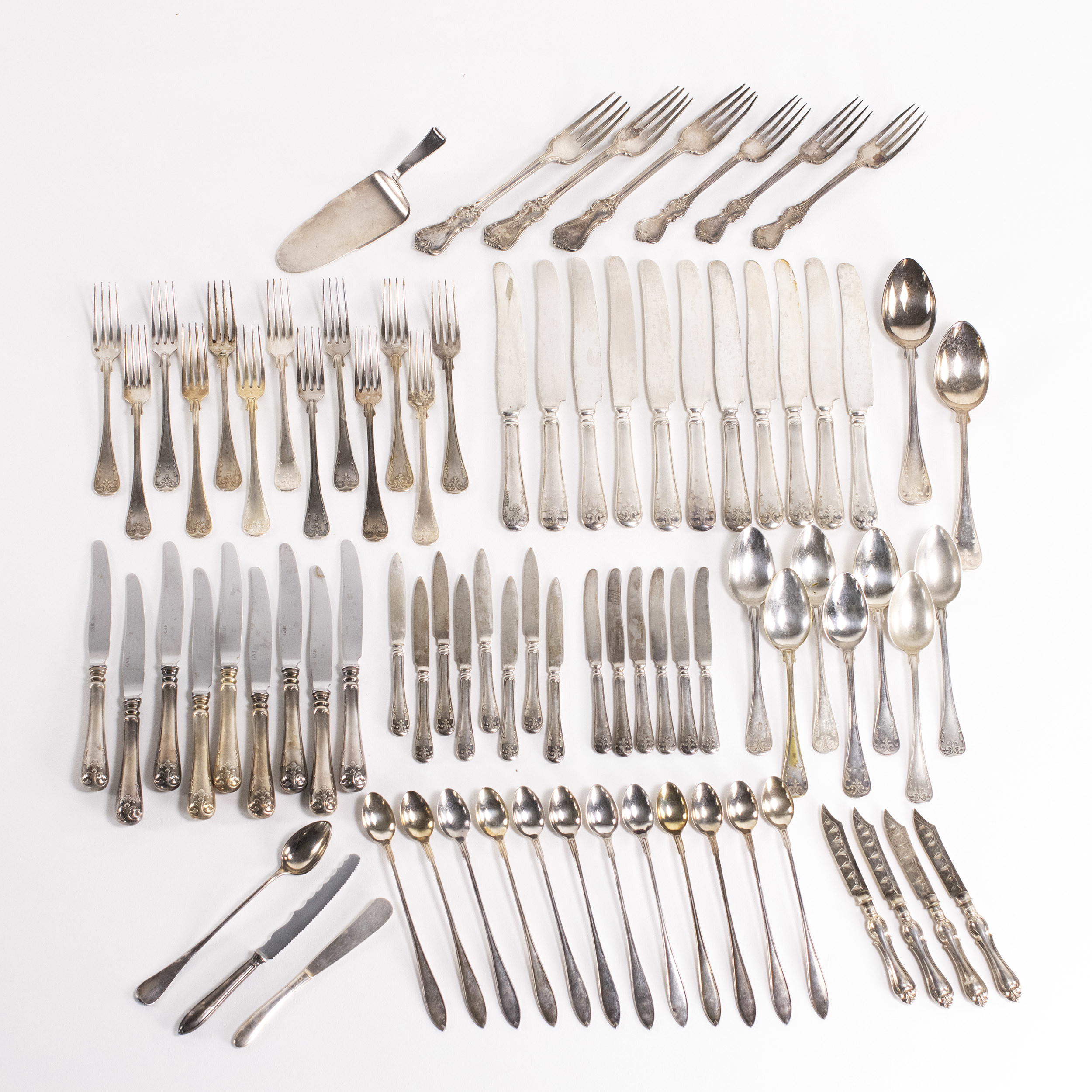 Bestick, 82 delar, nysilver, olika modeller | Auktion